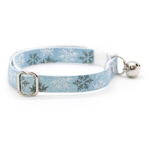 Winter Cat Collar - "snowflakes - Frosty Blue" - Light Blue Snowflake ...