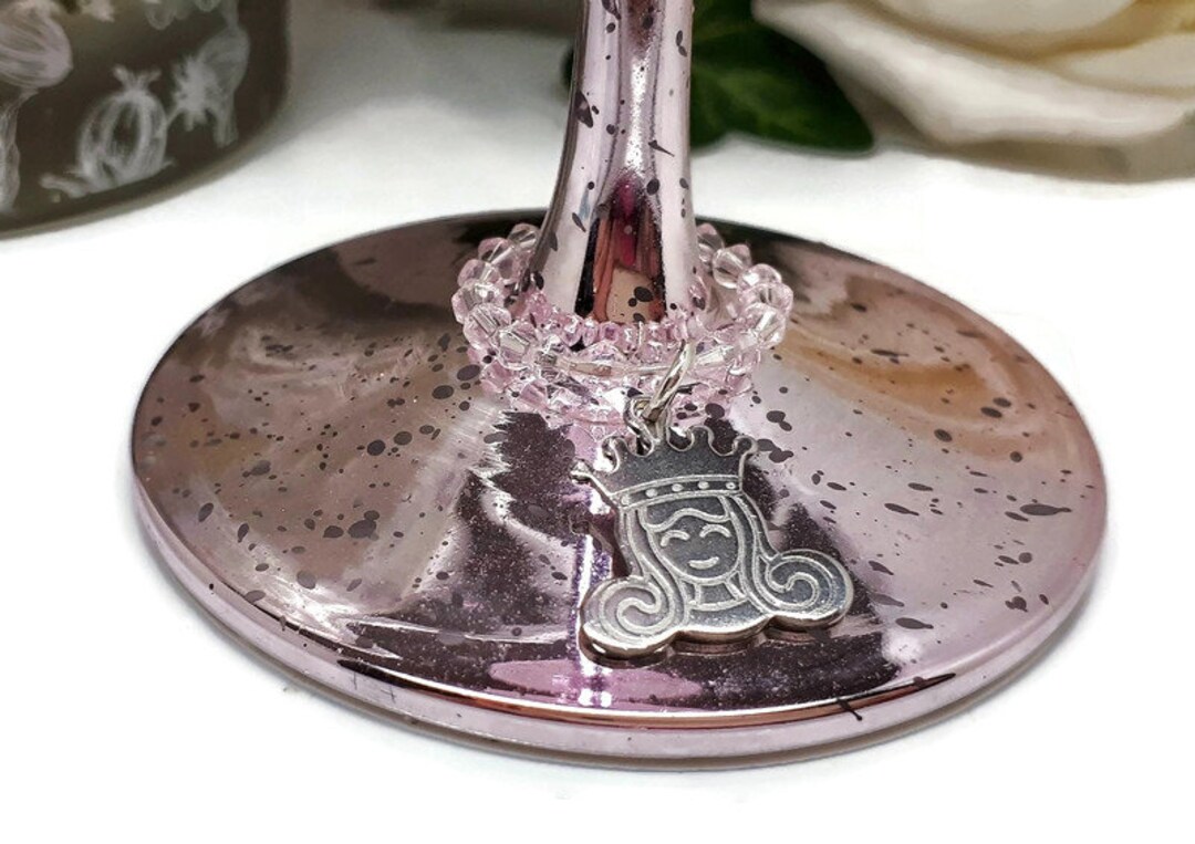 Chic Crown Wine Glass Charms | Table Decor | Gifts - Etsy