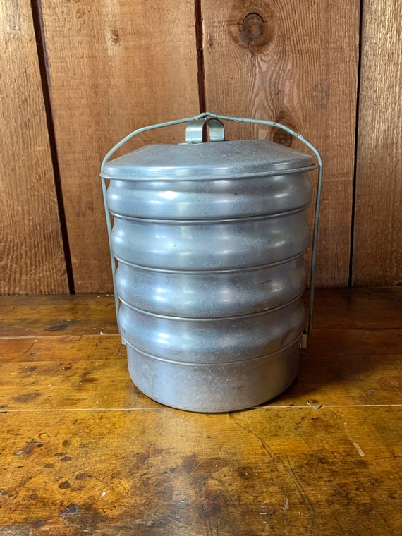 Vintage aluminum picnic - Gem