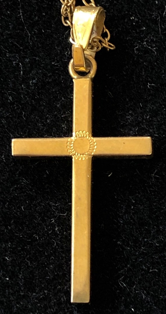 14K Gold Cross Pendant Necklace - Gem