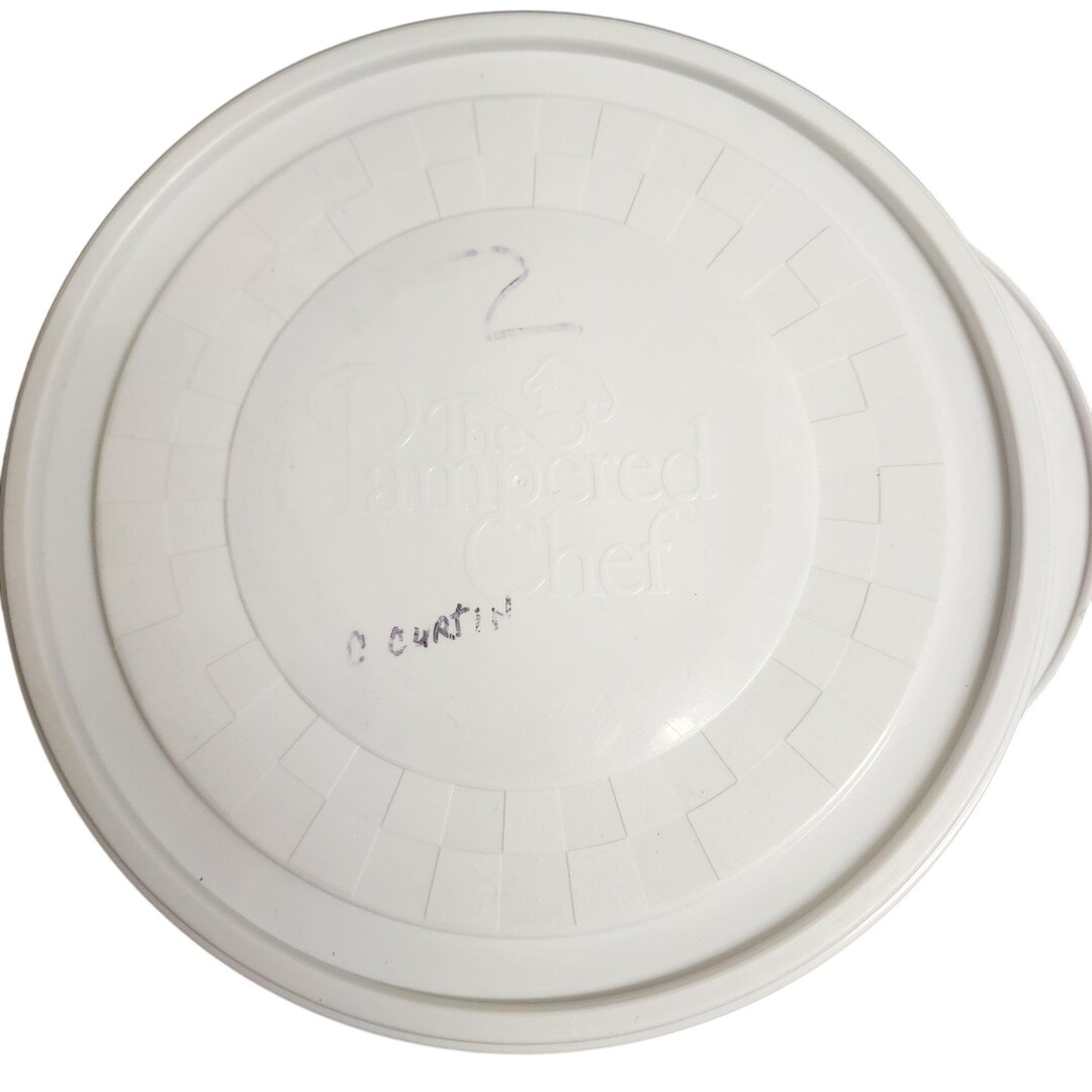 The Pampered Chef White Round Lid Replacement for Mixing Bowl 2 Qt ...
