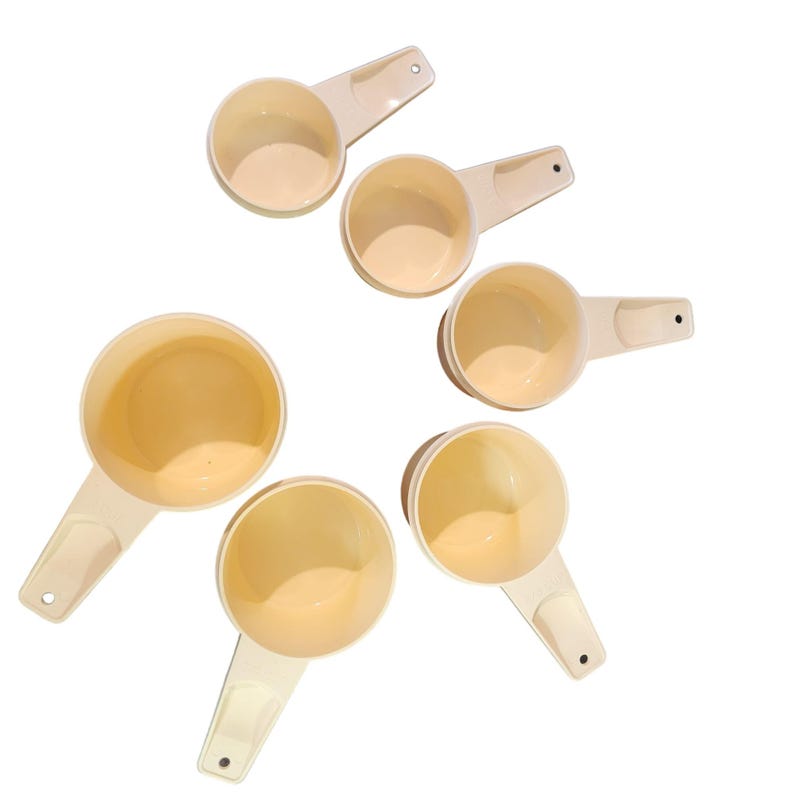 Tupperware Vintage Measuring Cups Cream Color - Etsy