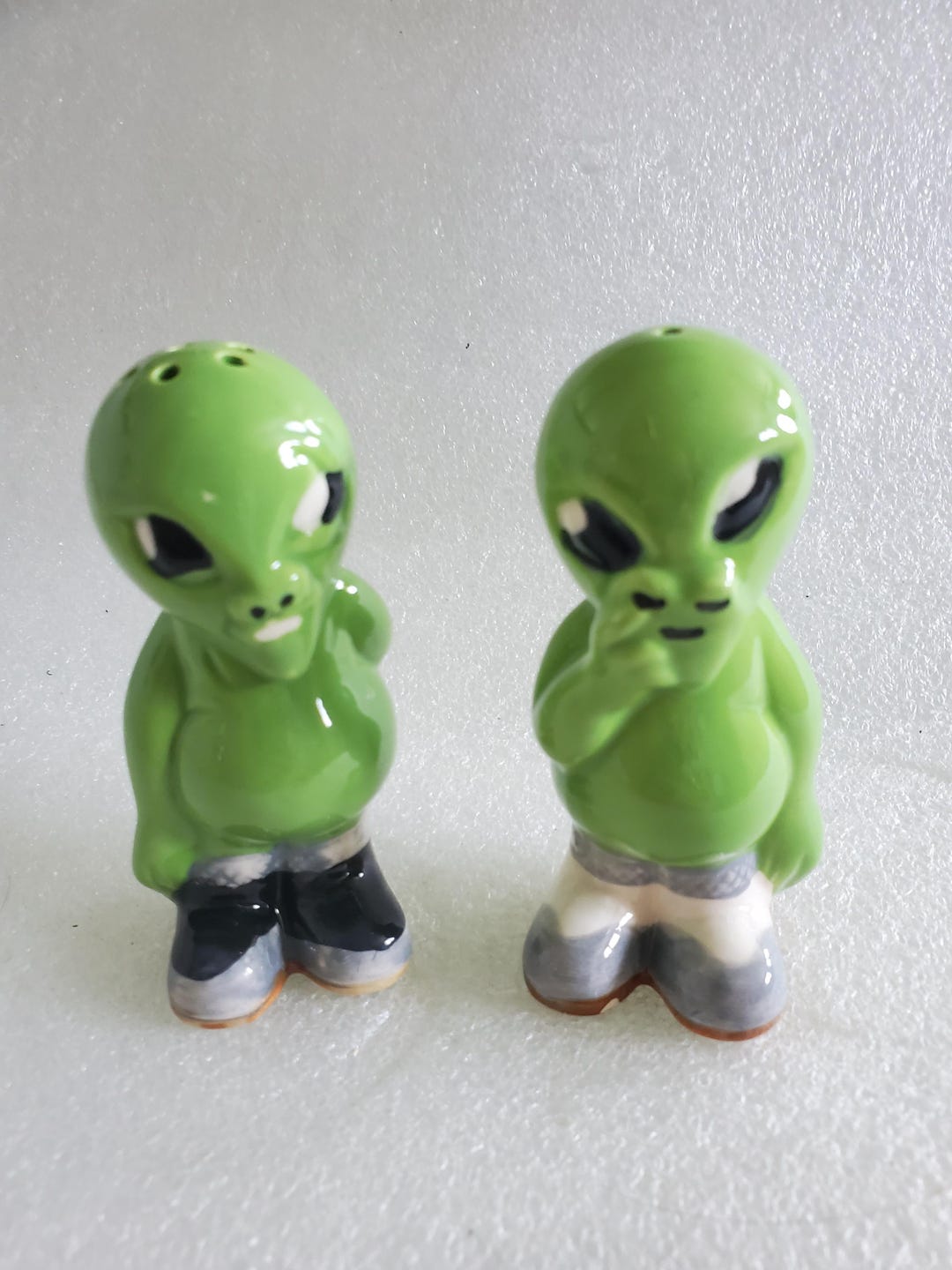 Vintage Wacky Alien Pickers Salt & Pepper Shakers: Lime Green Enamel ...