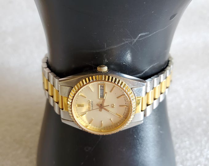 Vintage Seiko Ladies Two-tone Quartz Watch Water Resistant W/date Slot ...