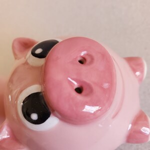 Vintage Cute Pair of Pink Ceramic Pig Salt & Pepper Shakers Table Decor ...