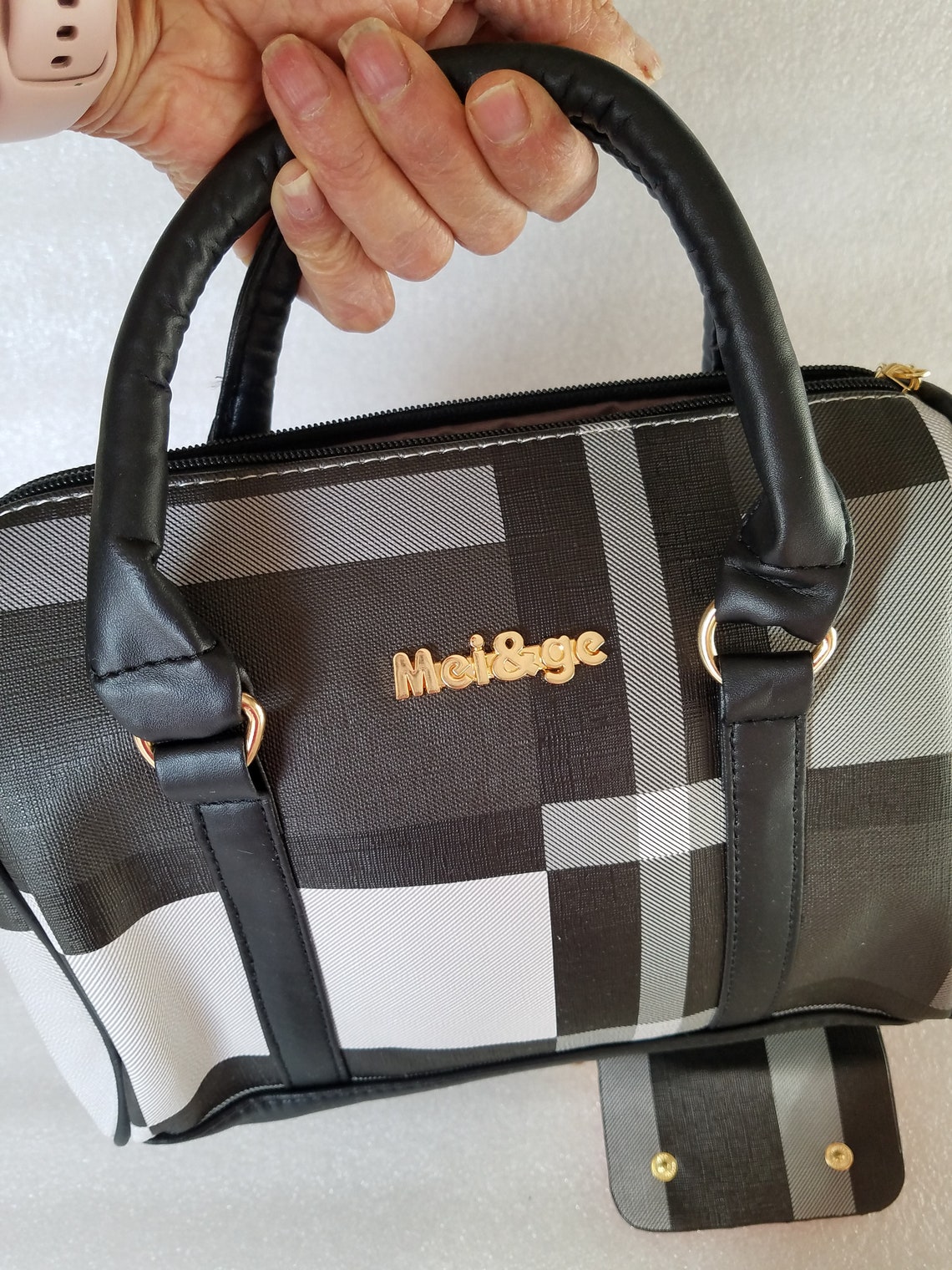 Vintage Black, Grey N White "mei&ge" Wrist Handle Handbag W/matching ...