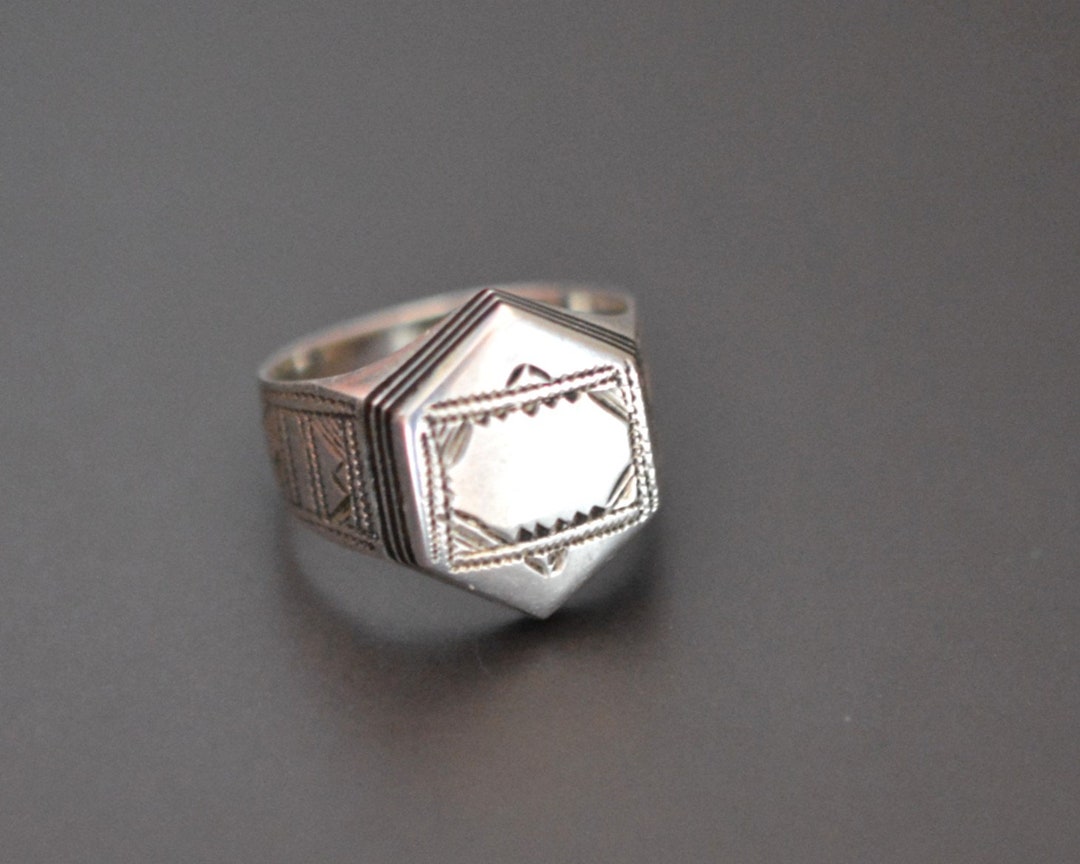 Tuareg Ring With Carvings Size 8 Tuareg Ring Tuareg Jewelry Ethnic Ring ...