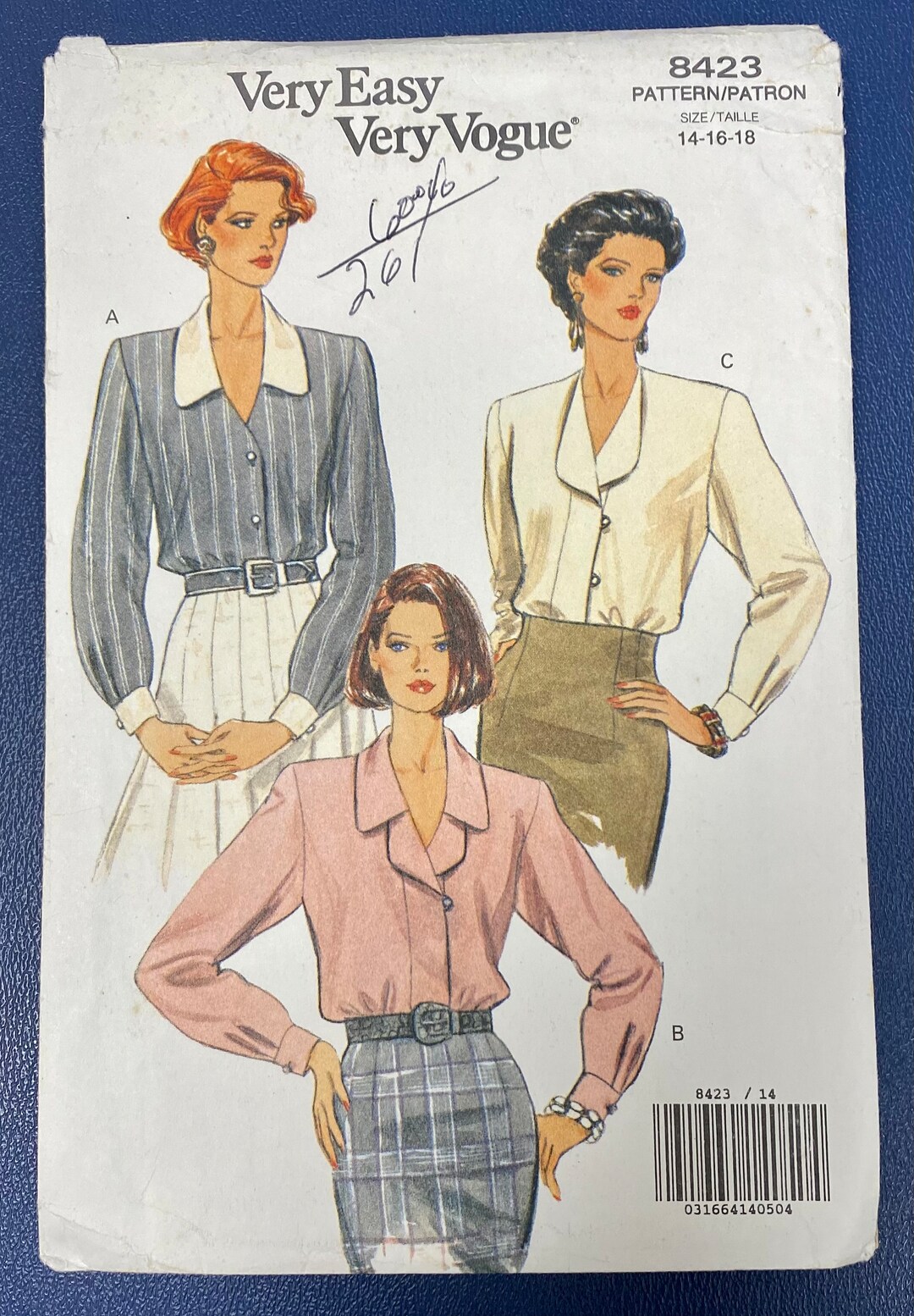 Vintage Very Easy Very Vogue Tunic Tops, and Blouses, Sleeve and Collar ...