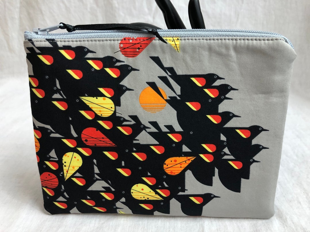 Red Wing Blackbird Medium Padded Zipper Bag, Cosmetic Pouch, Travel ...