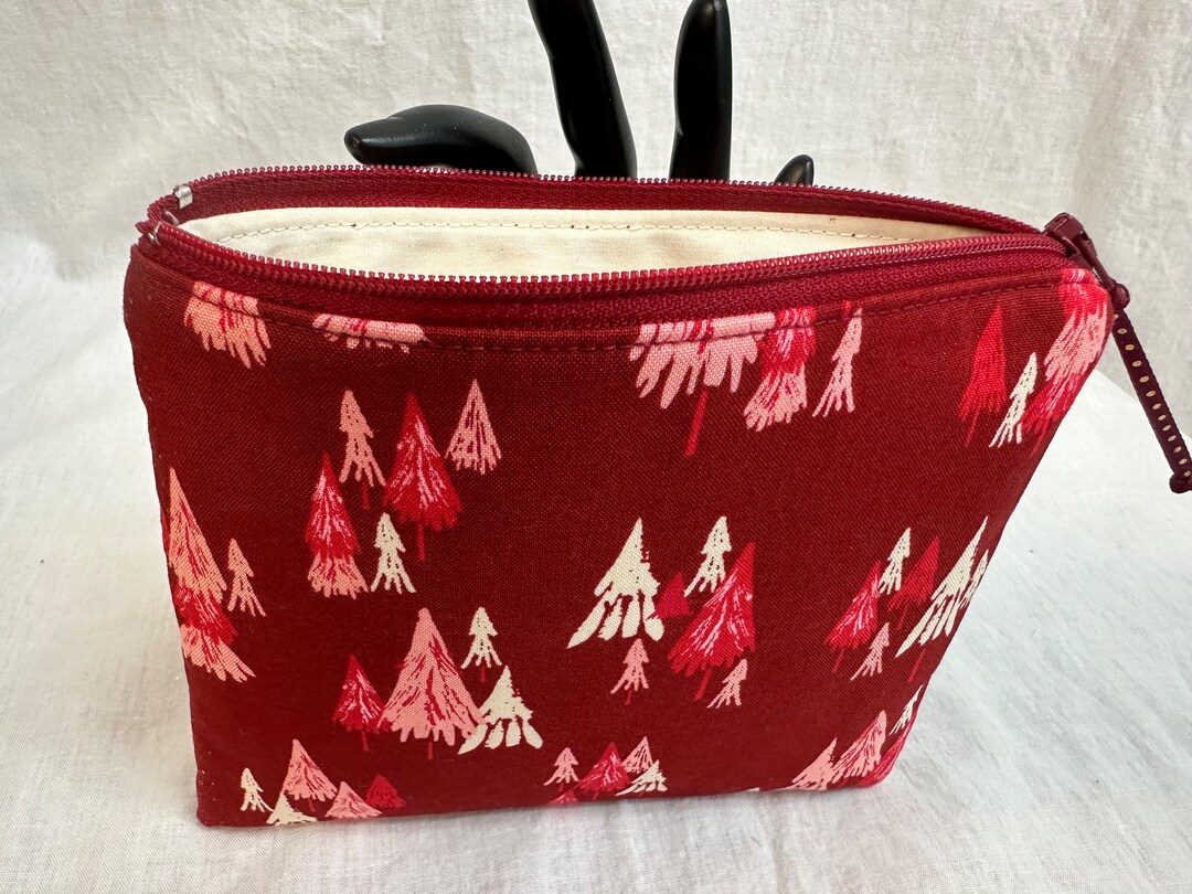 Christmas Trees Medium Padded Zipper Bag, Cosmetic Bag, Travel Pouch ...