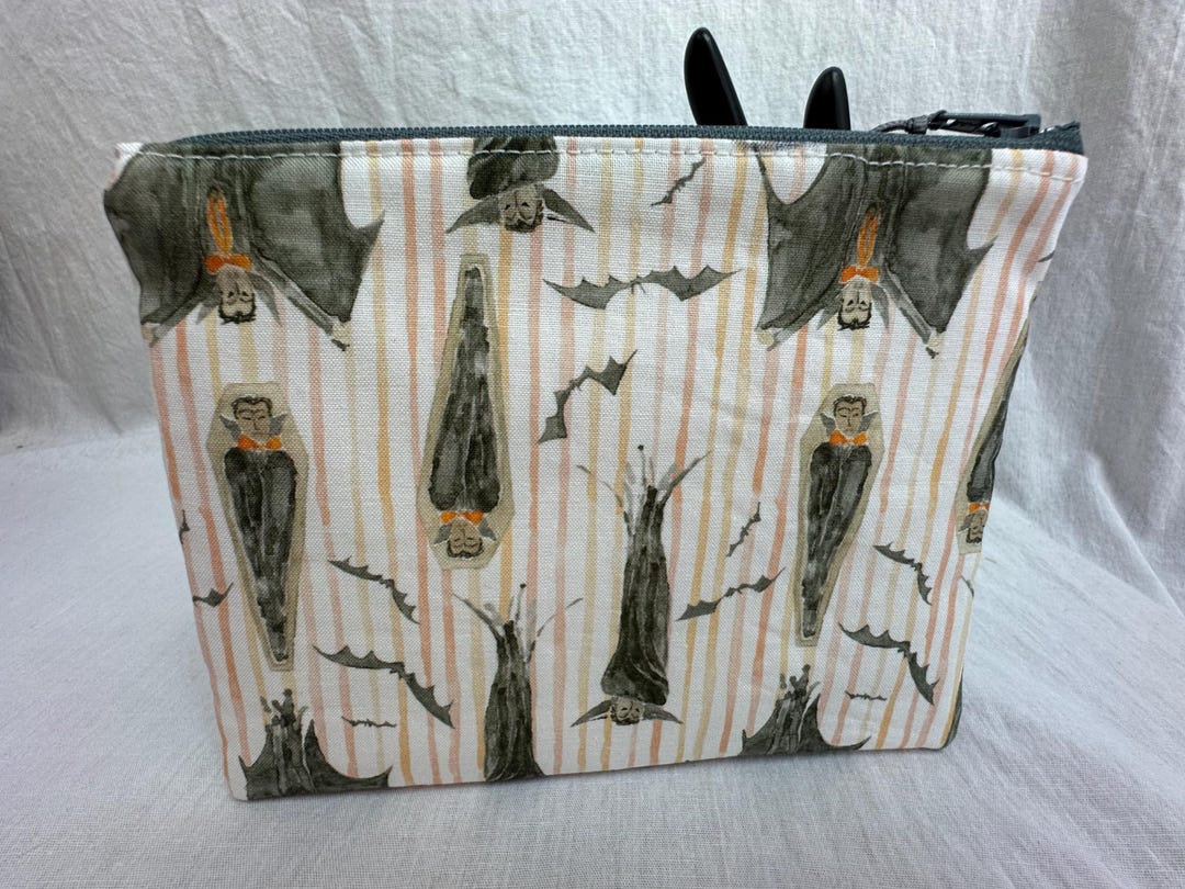 Vampire Medium Padded Zipper Bag, Cosmetic Pouch, Travel Pouch - Etsy