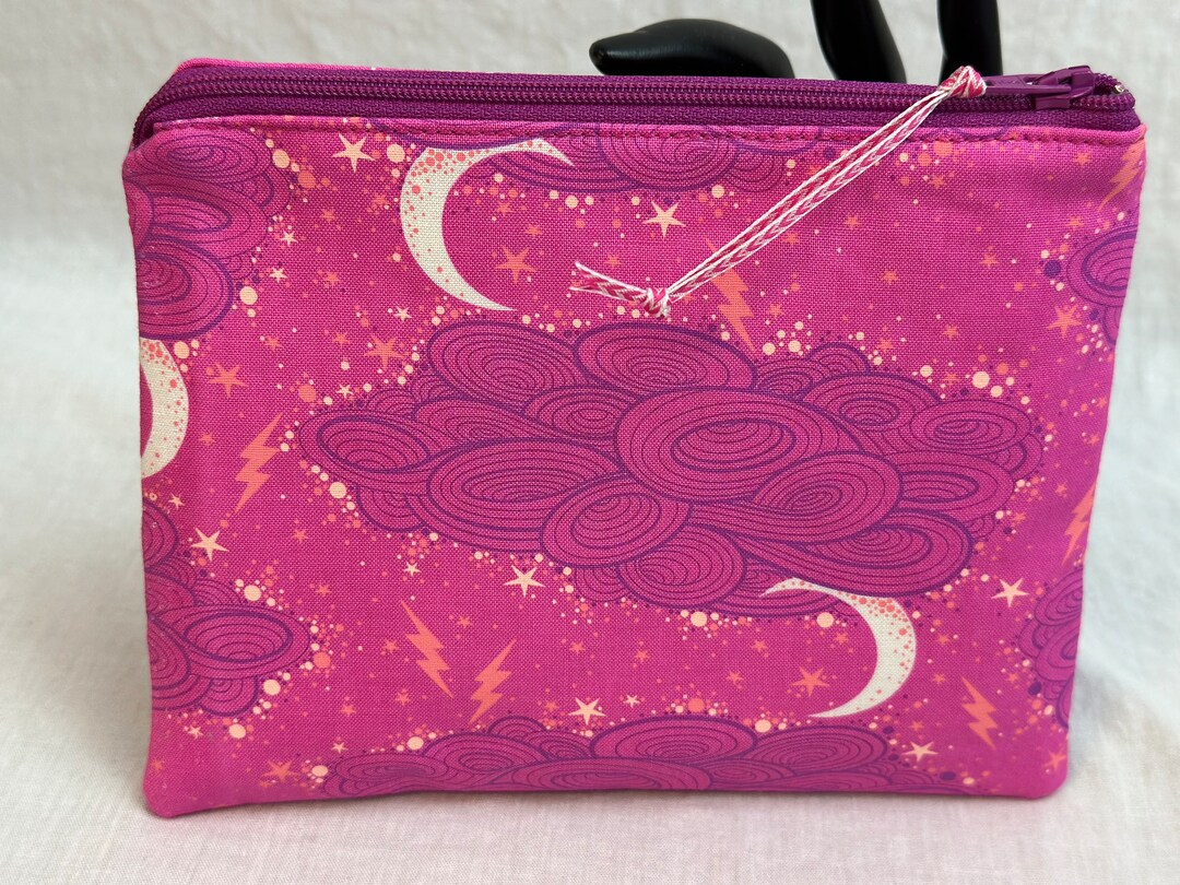 Tula Storm Clouds Medium Padded Zipper Bag, Travel Pouch, Cosmetic Bag ...