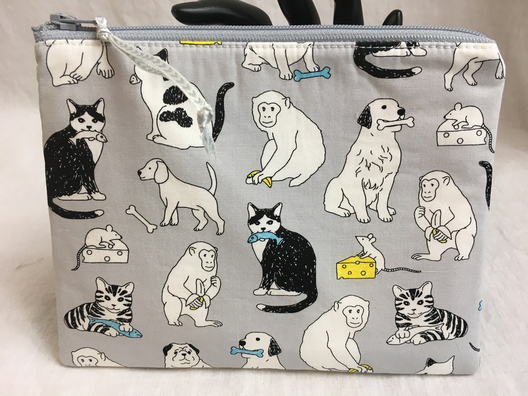 Animals Medium Padded Zipper Bag, Cosmetic Bag, Accessory Pouch, Travel ...