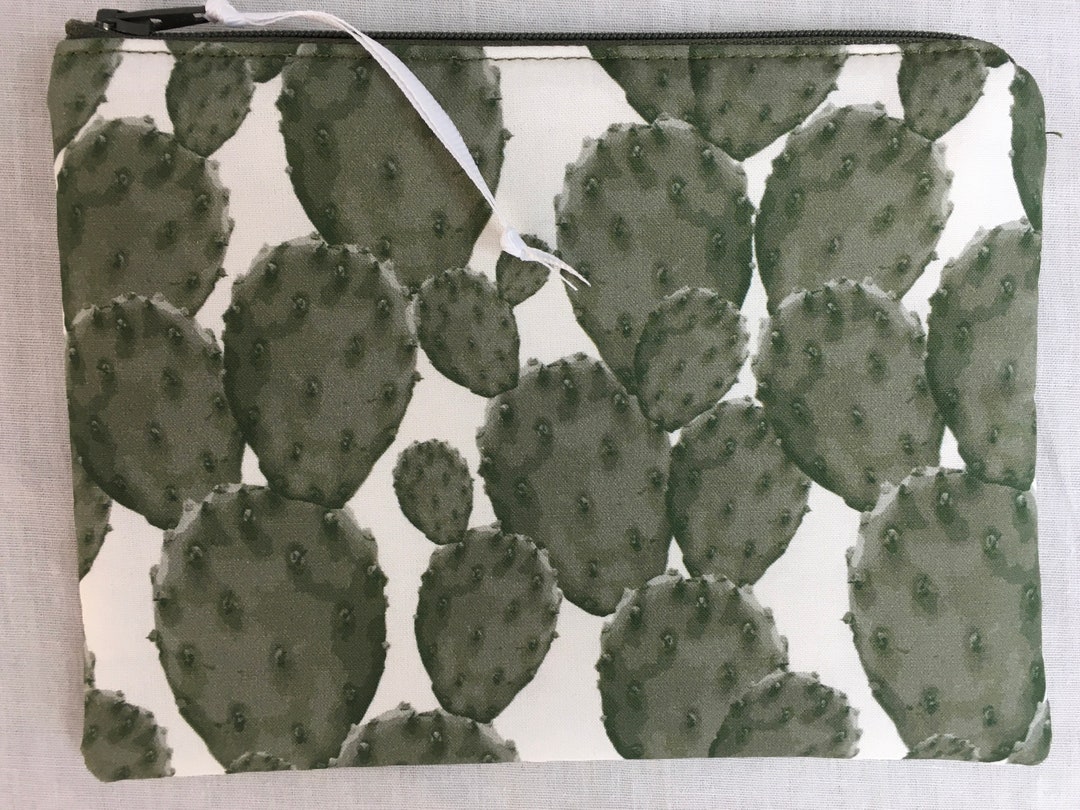 Cactus Medium Padded Zipper Bag, Organizer Pouch, Gadget Bag, Accessory ...
