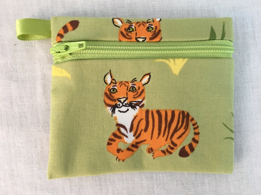Cute Tiger Flat Zipper Coin Purse, Credit Card Wallet, Earbud Pouch ...
