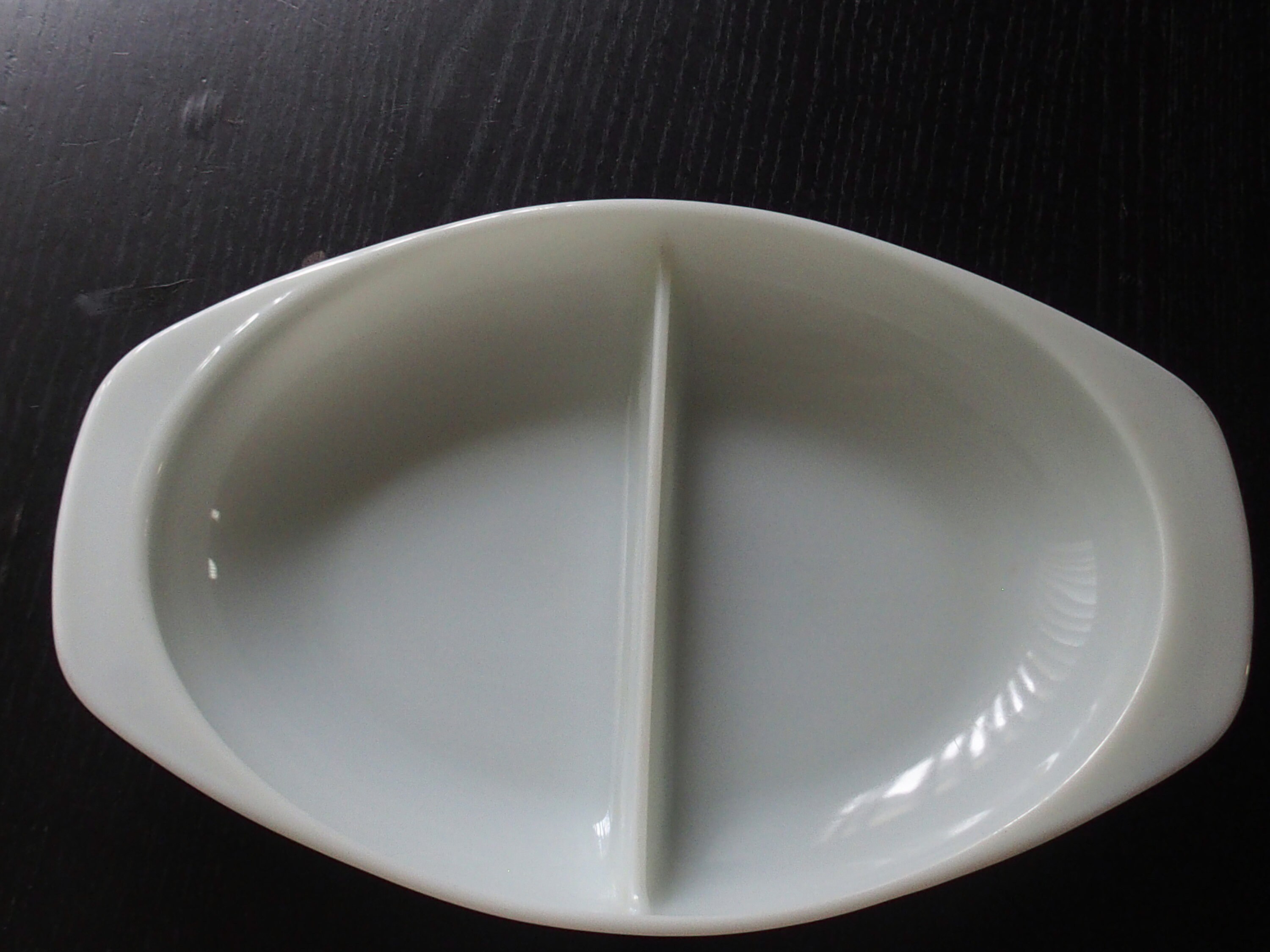 Casserole Dishes Vintage Pyrex White Divided Casserole Dish 1083 1.5 qt ...