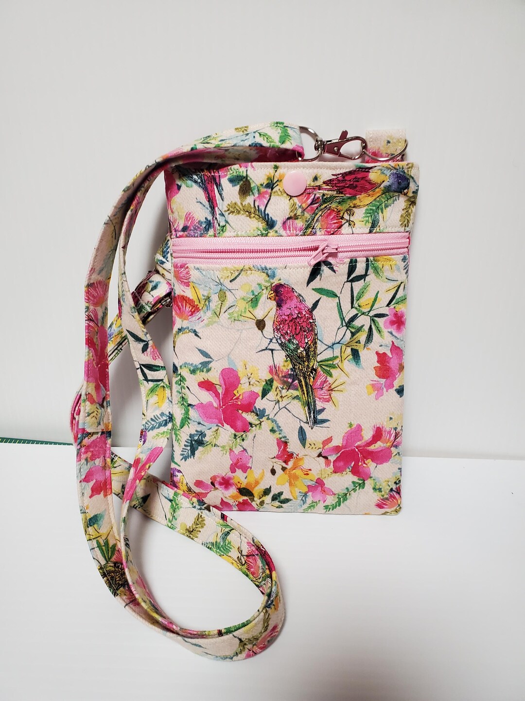 Handmade Cross-body Cell Phone Gag, Bird Print Cell Phone Holder ...
