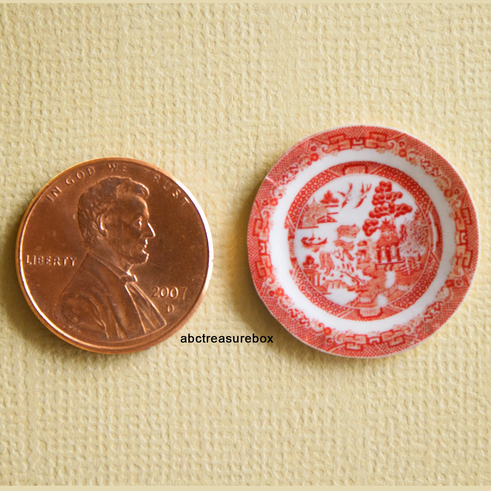 Set of 12 Red Willow Miniature Paper Plates, 1:12 Scale Dollhouse ...