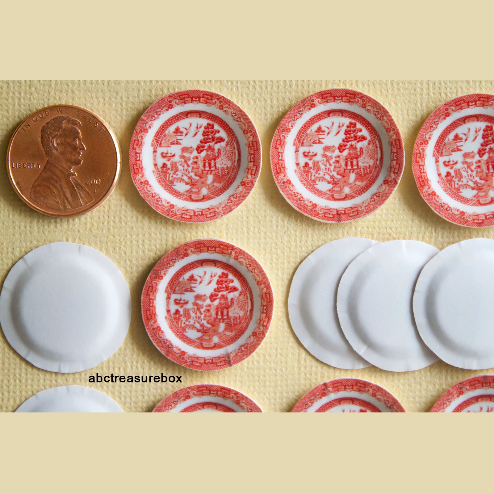 Set of 12 Red Willow Miniature Paper Plates, 1:12 Scale Dollhouse ...