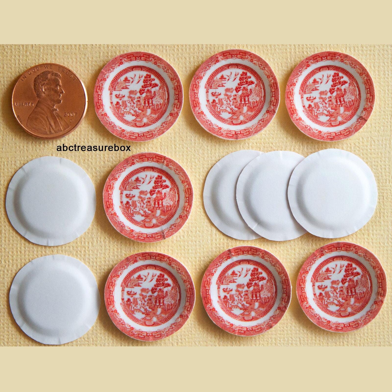 Set of 12 Red Willow Miniature Paper Plates, 1:12 Scale Dollhouse ...