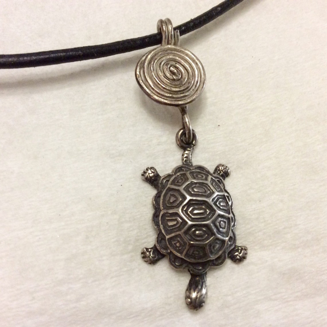 Sterling Silver Turtle Tortoise Pendant Necklace. - Etsy