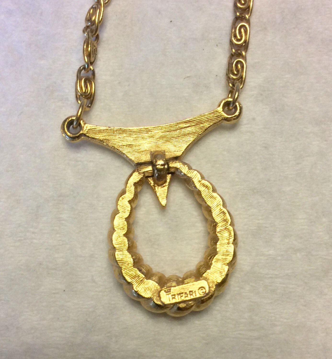 Vintage Crown Trifari Gold Metal Scroll Chain Roped Oval - Etsy