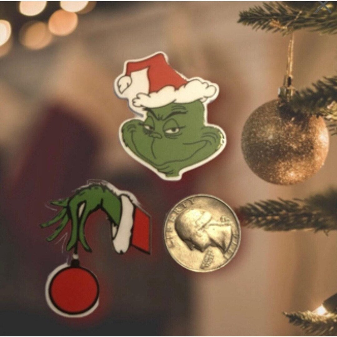Grinch Set of 2 Christmas Stole Acrylic Needle Minder Needle Pin Magnet ...