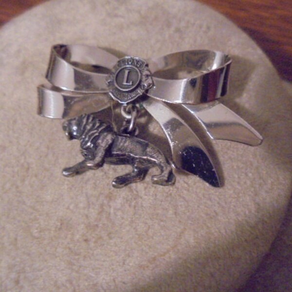 Lion Pin - Etsy