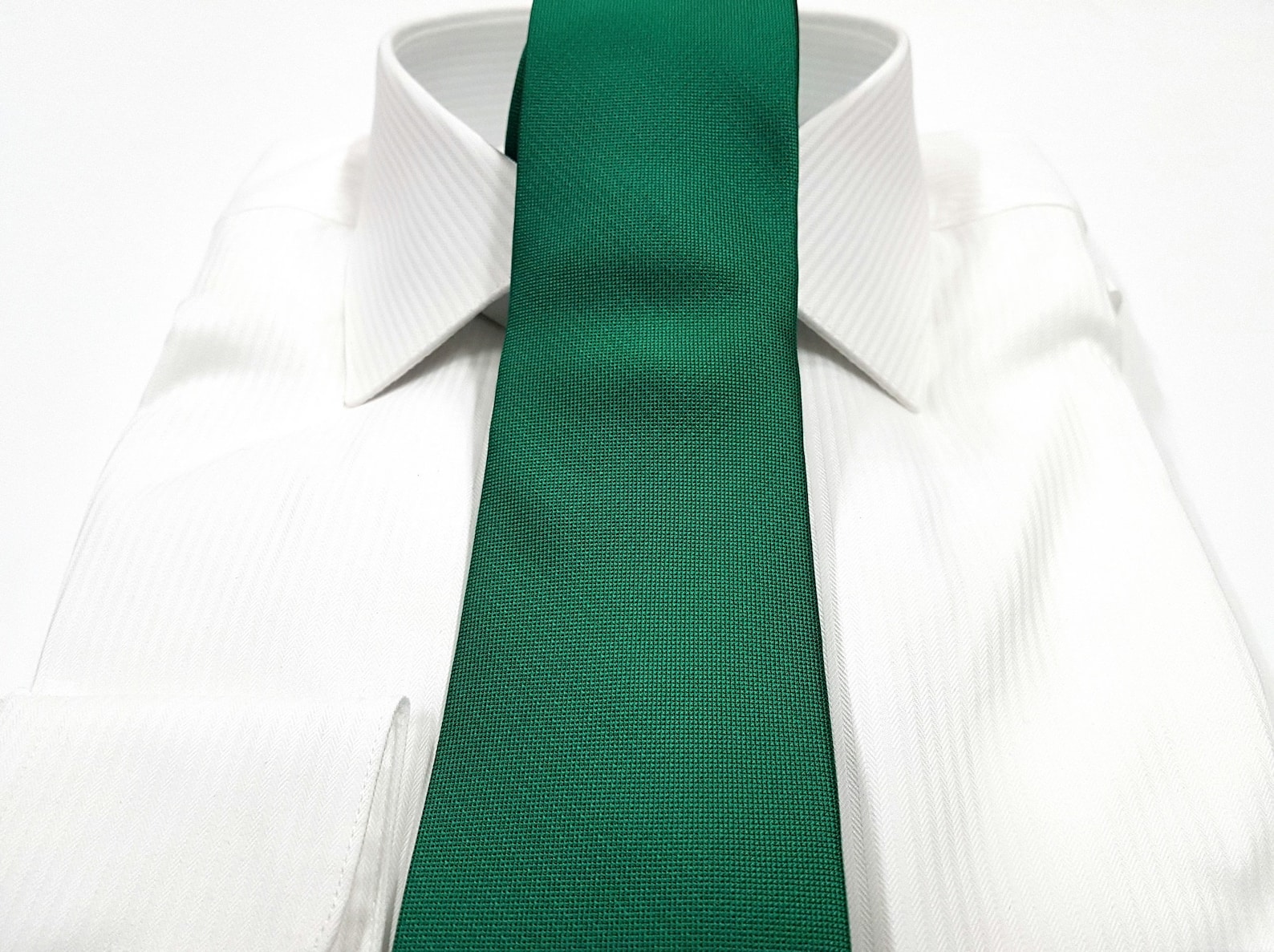 Emerald Green Tie in Solid Tonal pocket Square & Bow Tie - Etsy