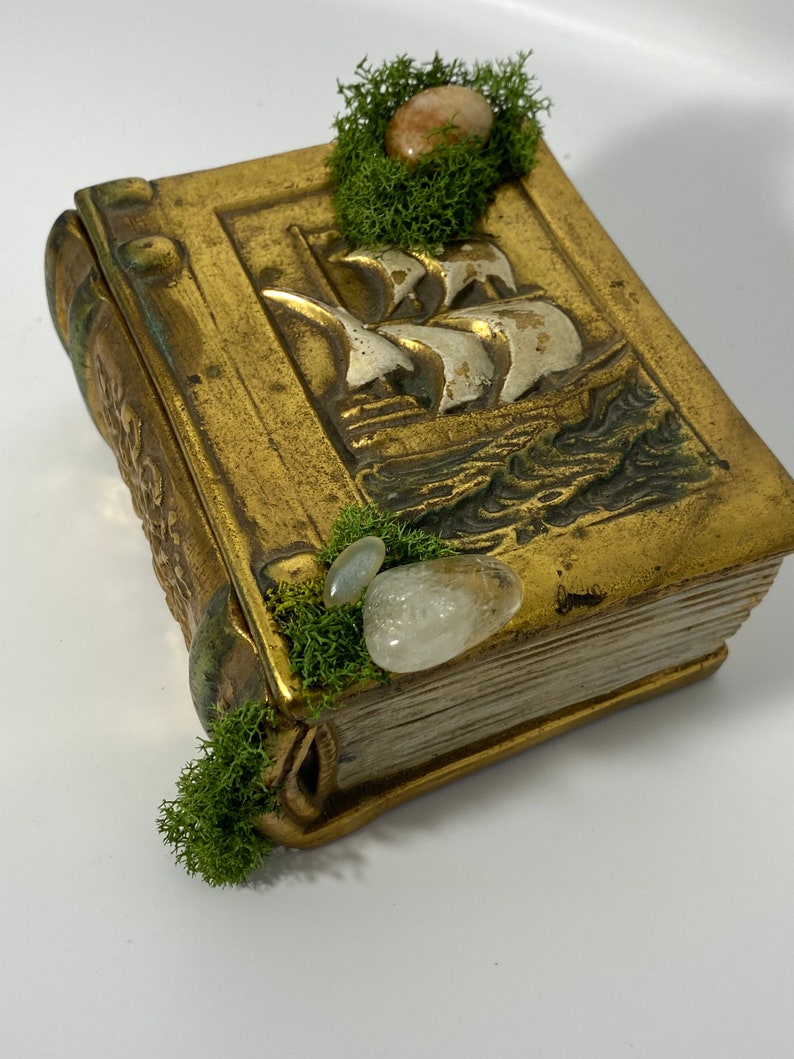 Curiosity Box - Etsy