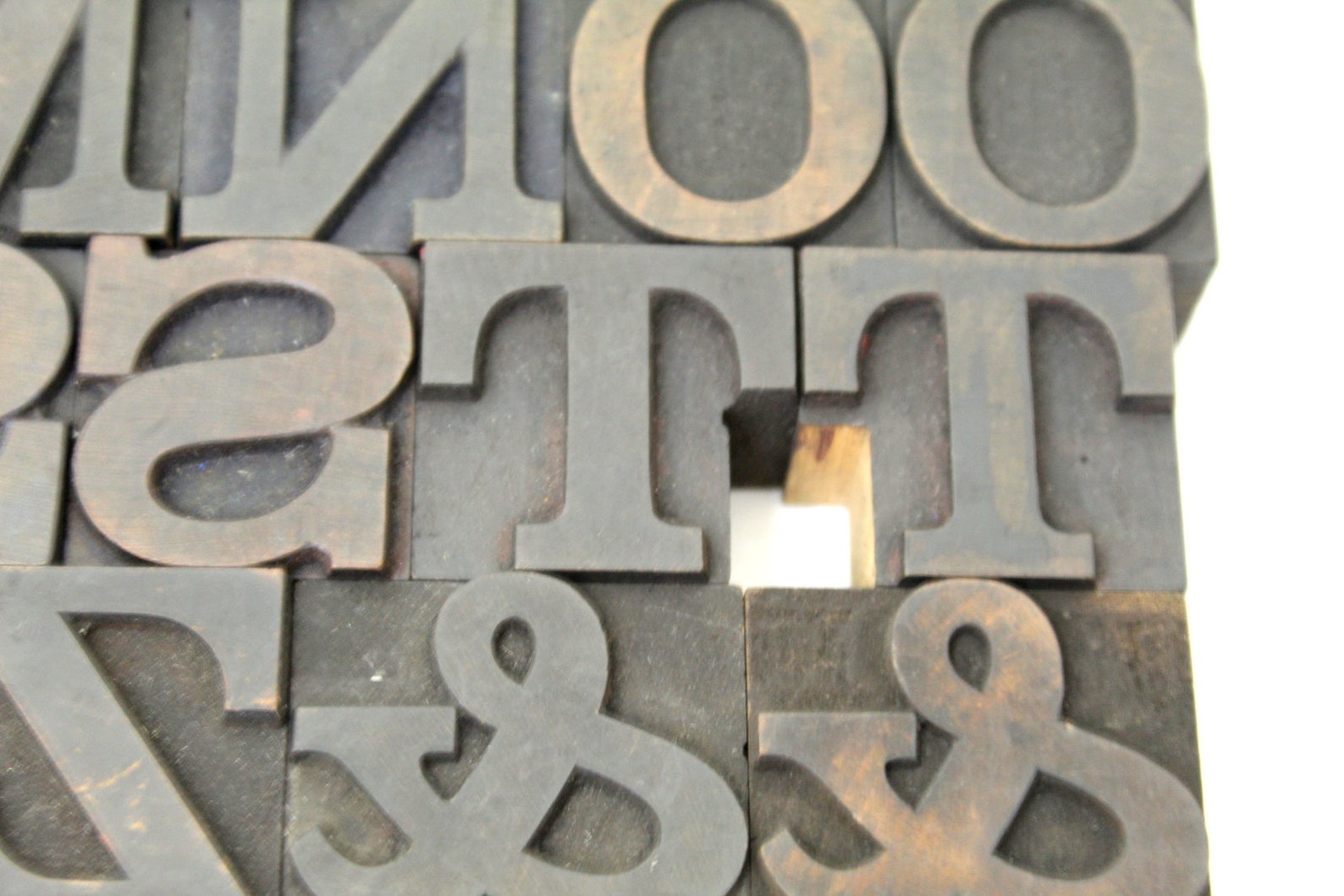 Wooden Letterpress Type. 1 3/8 Serif Uppercase Printing - Etsy