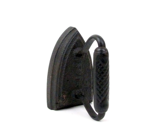 Antique Sad Iron Marked C 7 / Vintage Cast Iron Sad Iron / Antique Flat ...