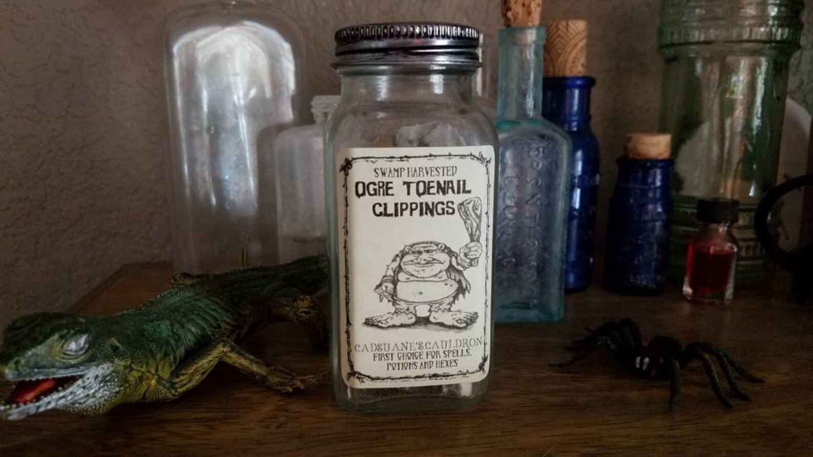 Ogre Toenail Clippings. Apothecary Glass Jar. Halloween Decor. - Etsy