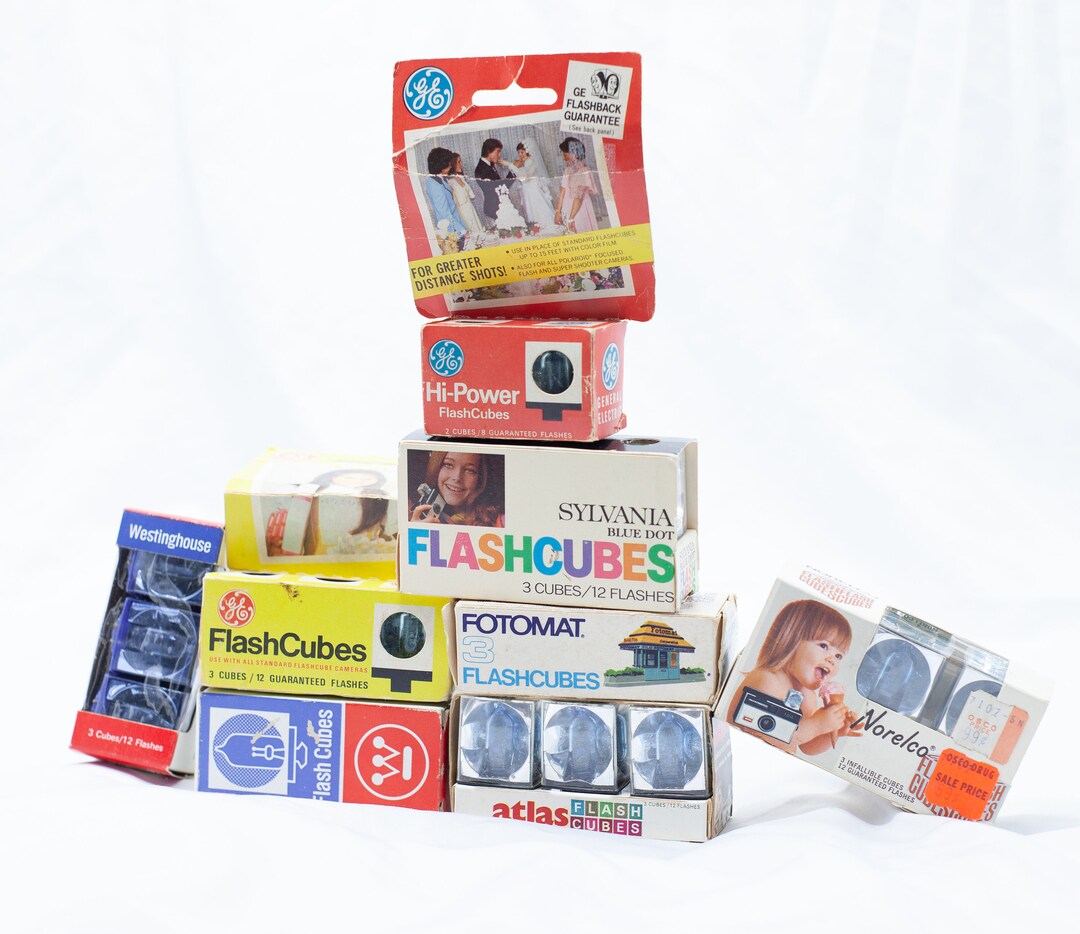 GE Magicubes, Westinghouse, Norelco, Sylvania, 3-pack Flash Cubes ...