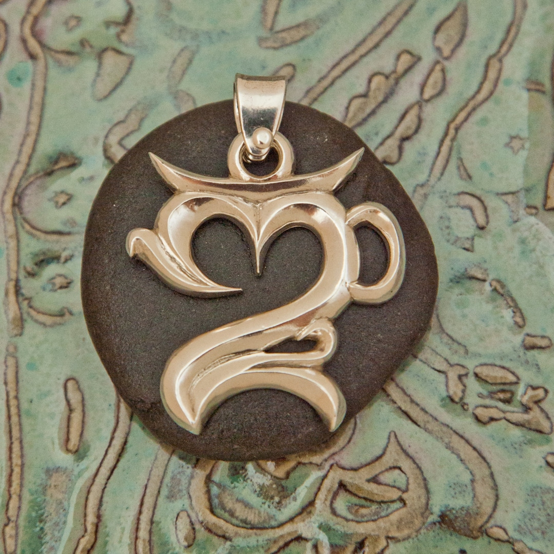 Balinese Om Pendant Silver - Etsy