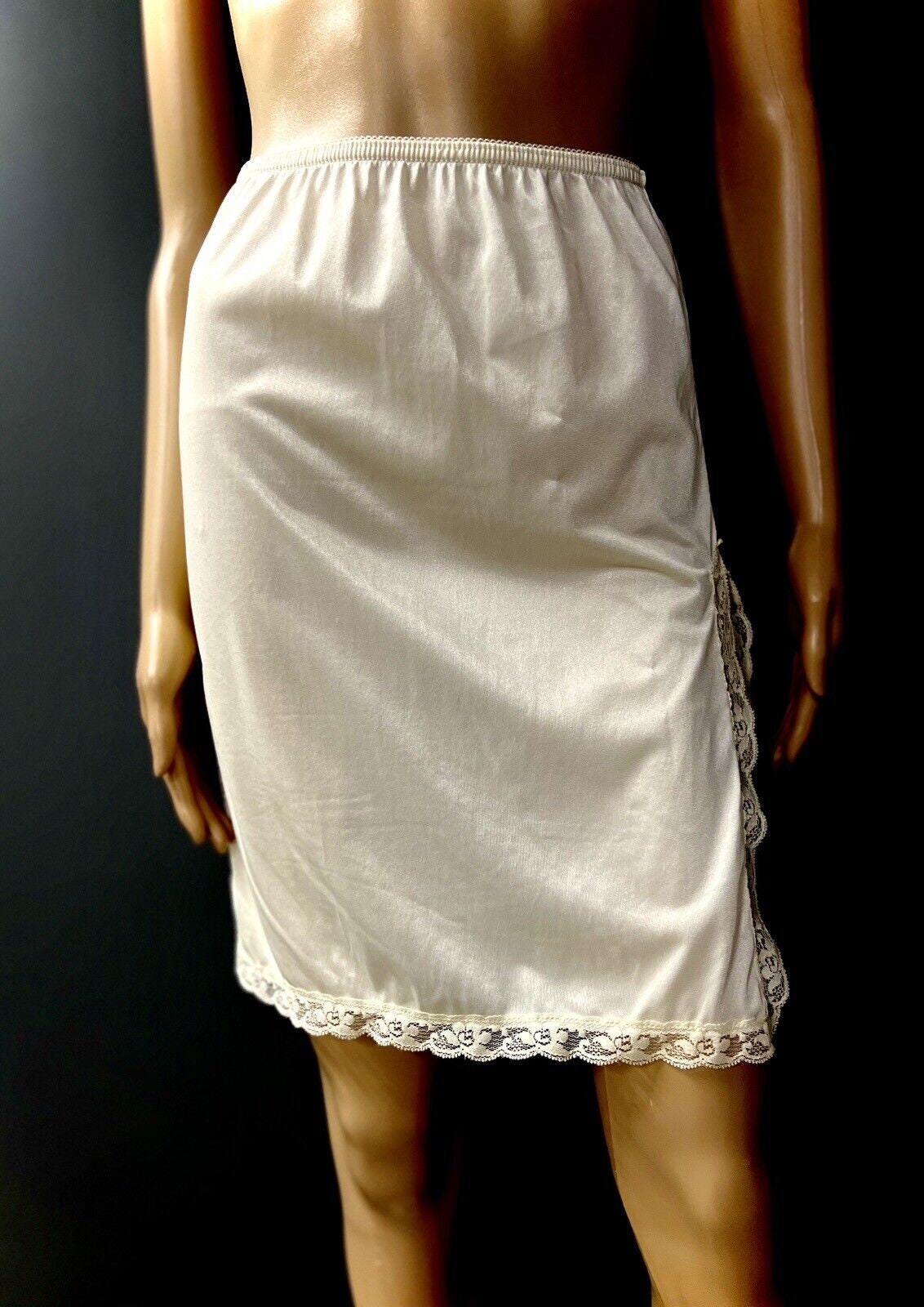 Vintage Mel-lin Half Slip Size Small 100% Nylon Cream Tall Side Slits ...