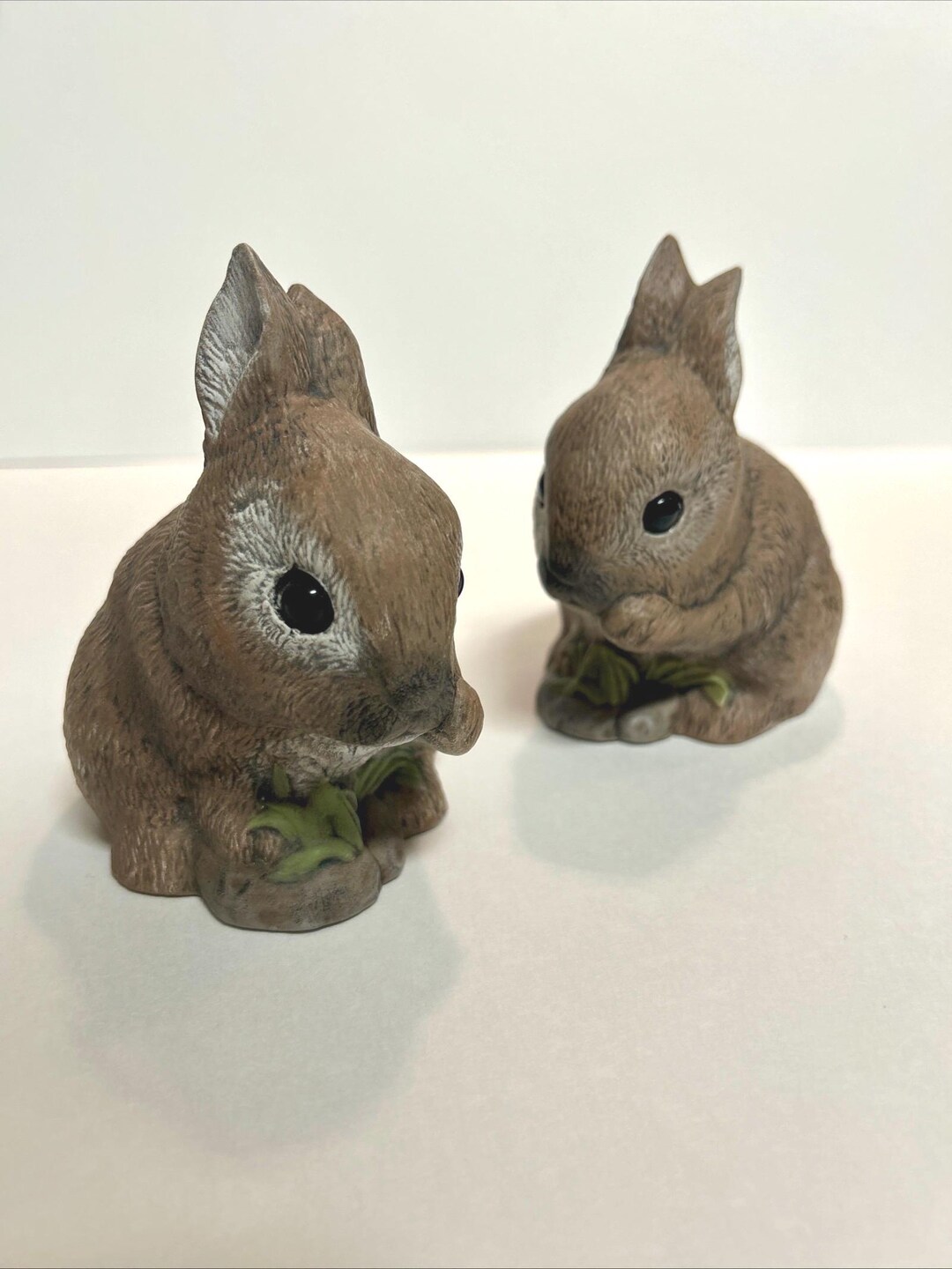 Vintage Ceramic Brown Bunnies With Glass Eyes - 1988 Slipware Set - Etsy