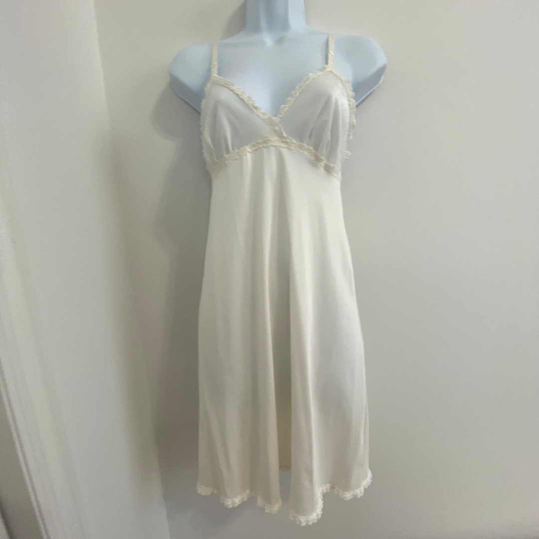 Vintage 70's Maidenform antron Nylon Lycra Ivory Full Slip USA Union ...