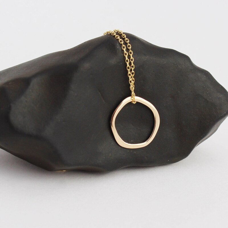Gold Circle Necklace - Etsy