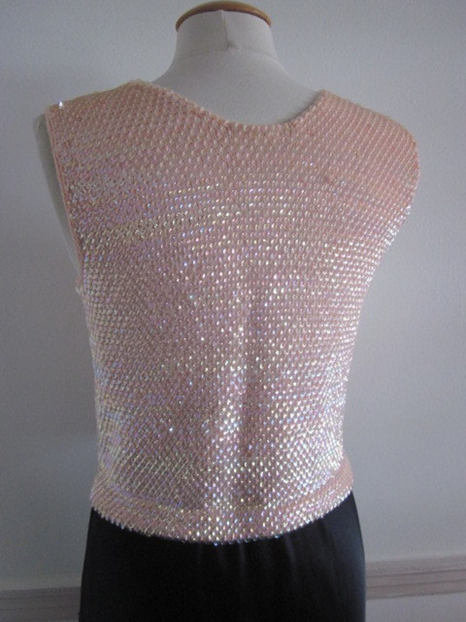 50s Pink Sequined Sweater / Vintage Pink Sequined Top / Pink Iridescent ...
