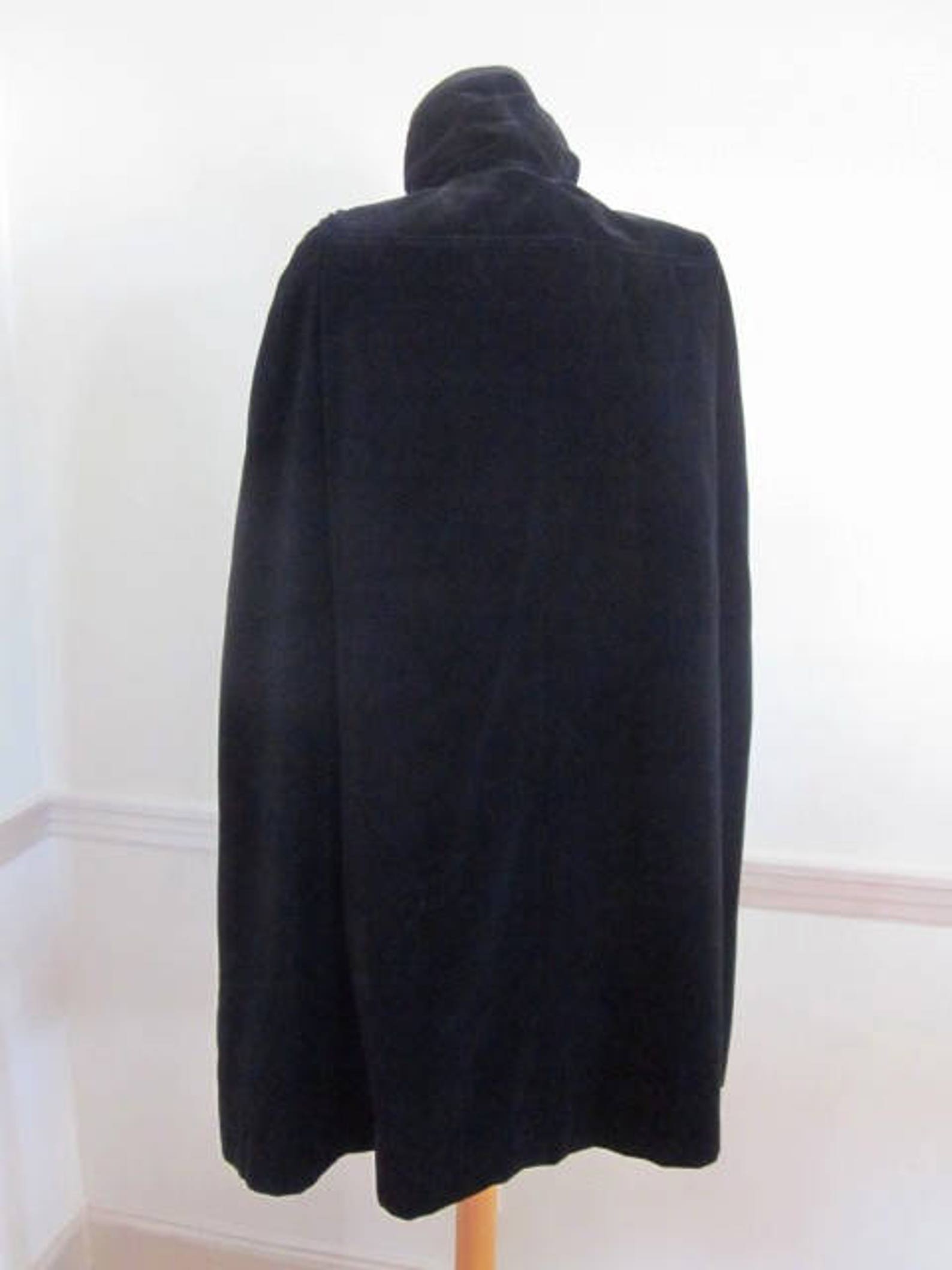 Vintage Velvet Cape / Black Velvet Cape / Alorna Velvet Cape / Vintage ...