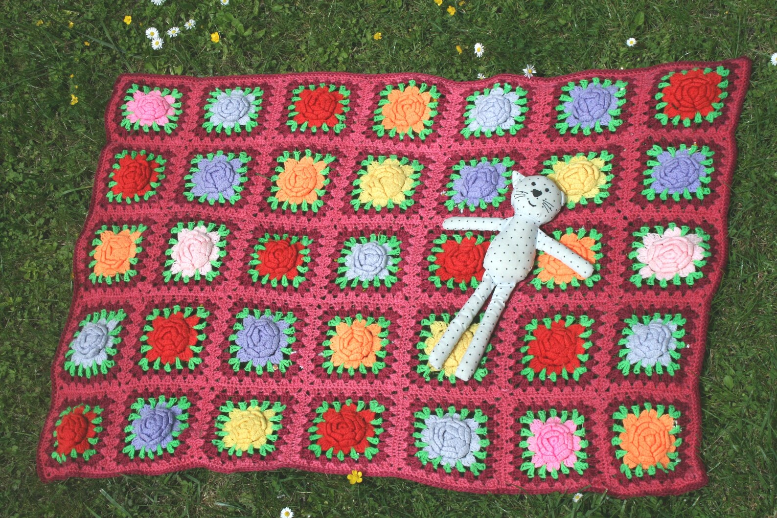 Frida : Pretty French Folk Art Crochet Baby Blanket, Pink and Fuchia ...