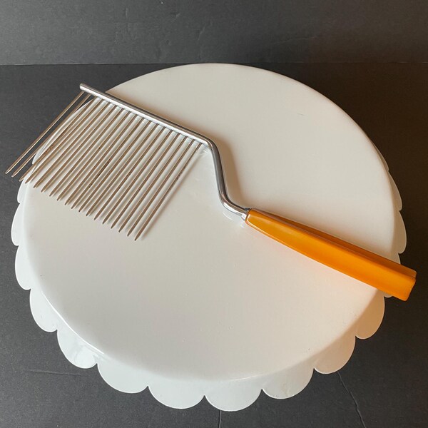 Bakelite Cake Cutter - Etsy