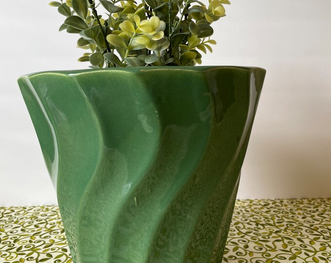 Vintage Bauer Swirl Flower Planter - Etsy