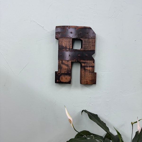 Hanging R - Etsy