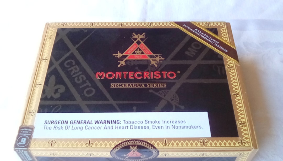 Montecristo Toro Black Cigar Box, Craft Project, Storage, Make a Purse ...