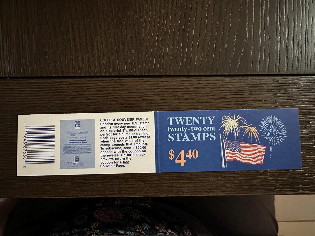 1987 Booklet of Twenty 22 Cent Stamps, Old Glory With Fireworks Scott ...