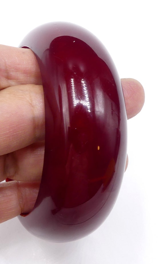 Vintage deep cherry Lucite wide bangle - Gem