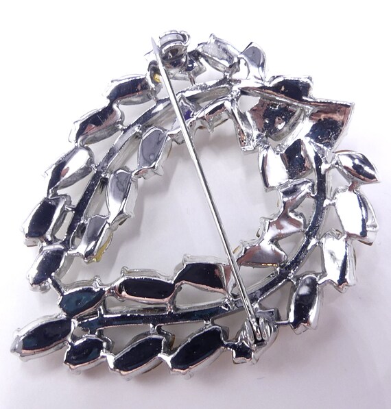Vintage large silver tone & rhinestone brooch - Gem
