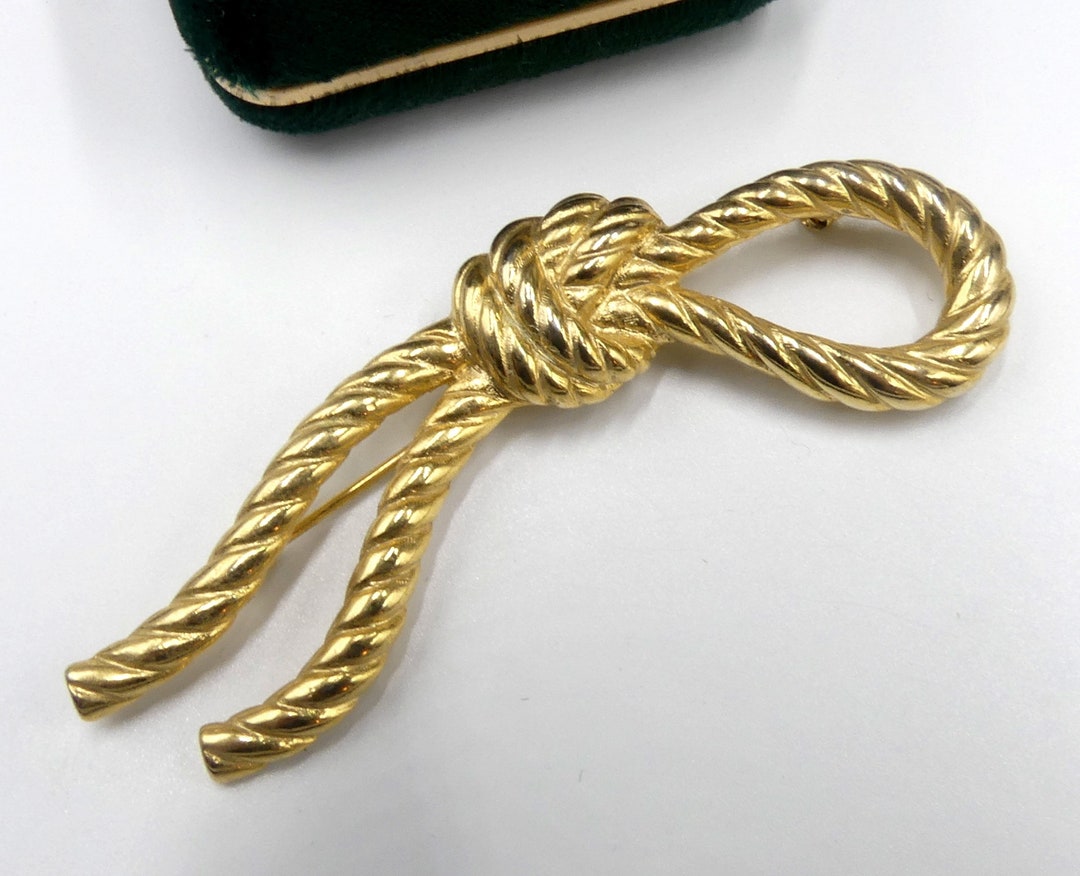 Vintage Marked SNK Gold Tone Rope Pin Brooch - Etsy